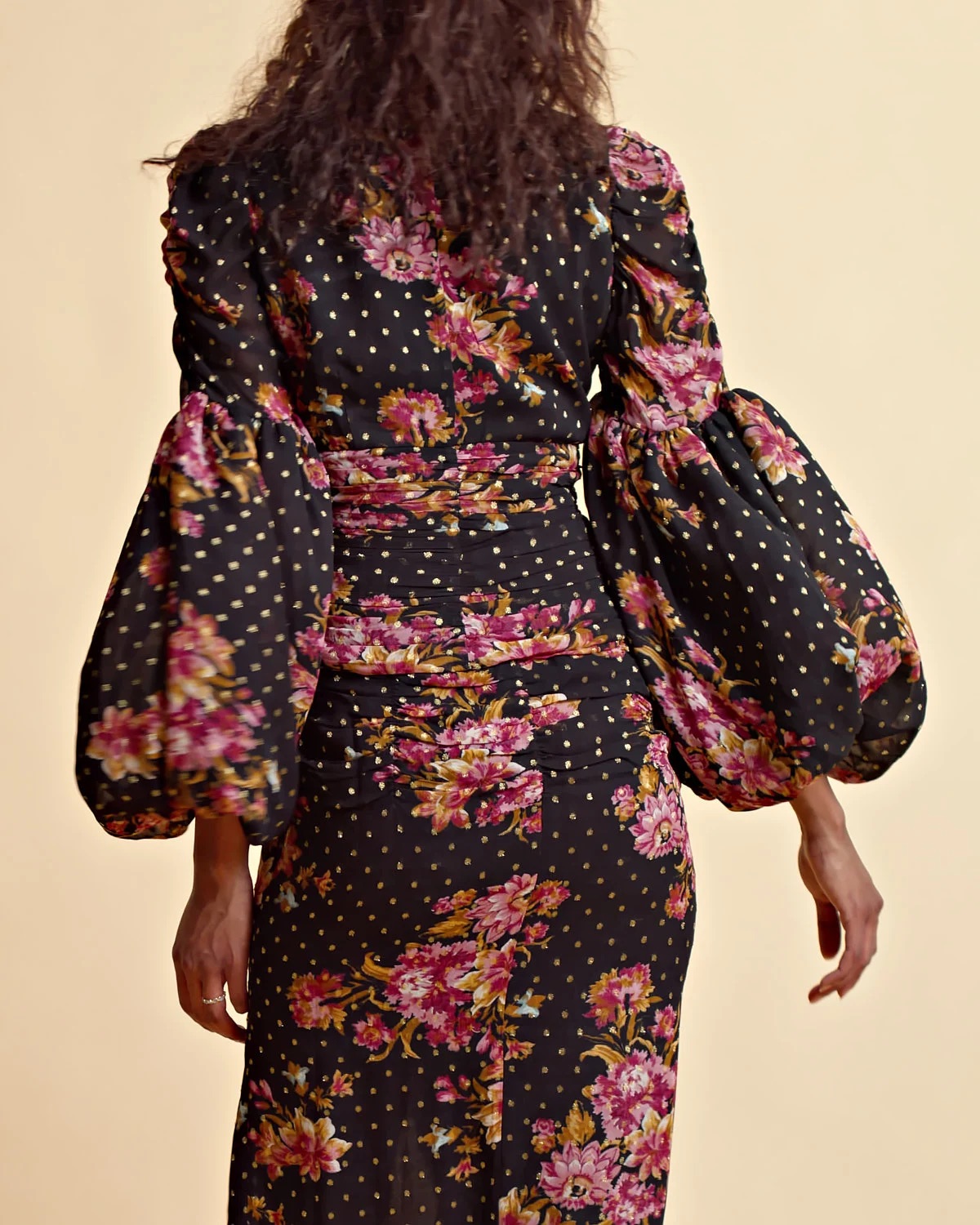 byTiMo Golden Georgette Top - Sort/Rosa | Follestad