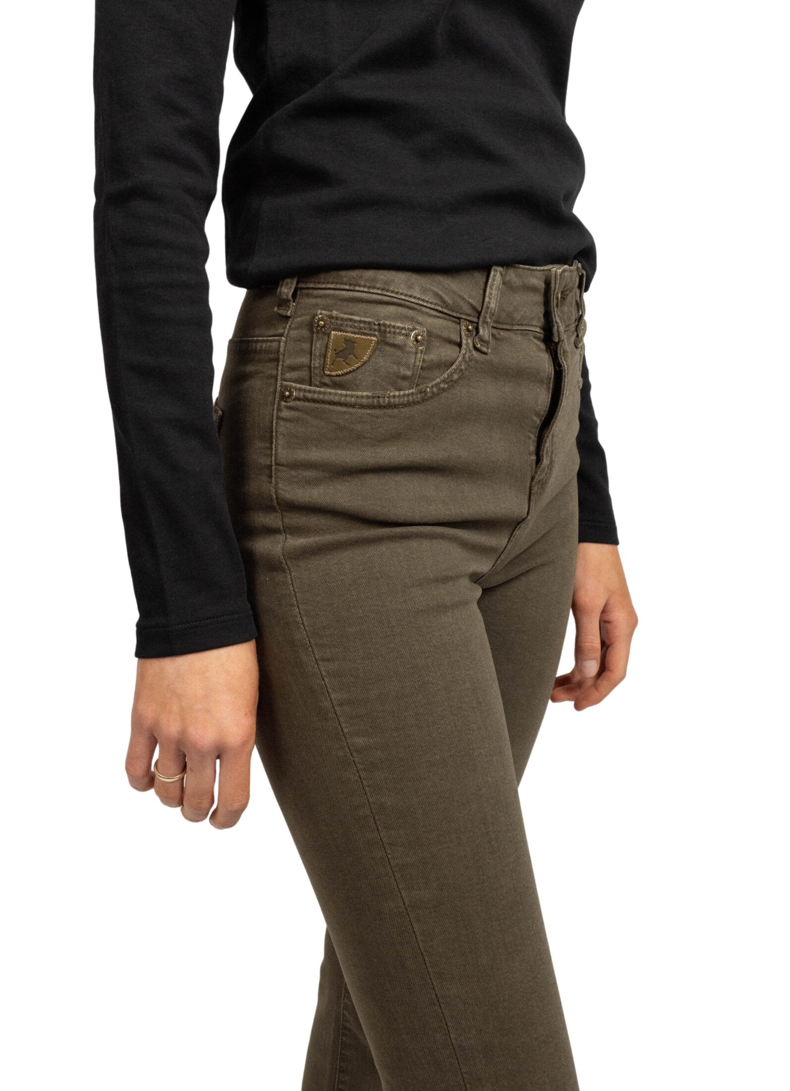 Lois Raval 16 Megalia Shot - Military Olive | Follestad